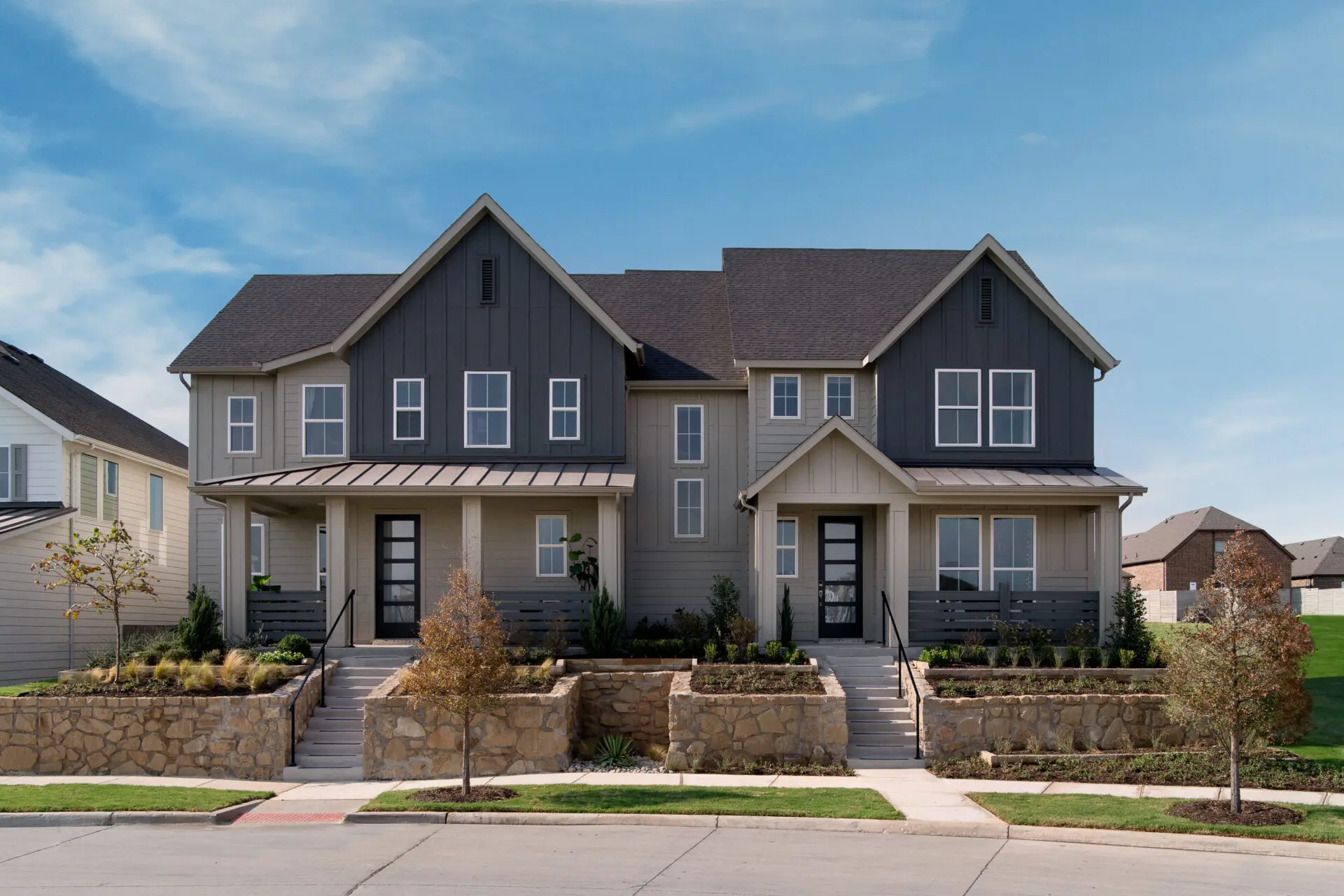 Attached vs. Detached Homes: a Guide to Exploring Home Options