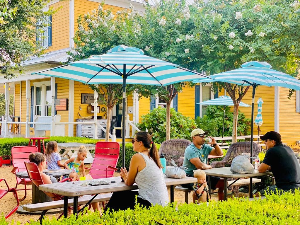 What Are Resort-Style Living Communities?